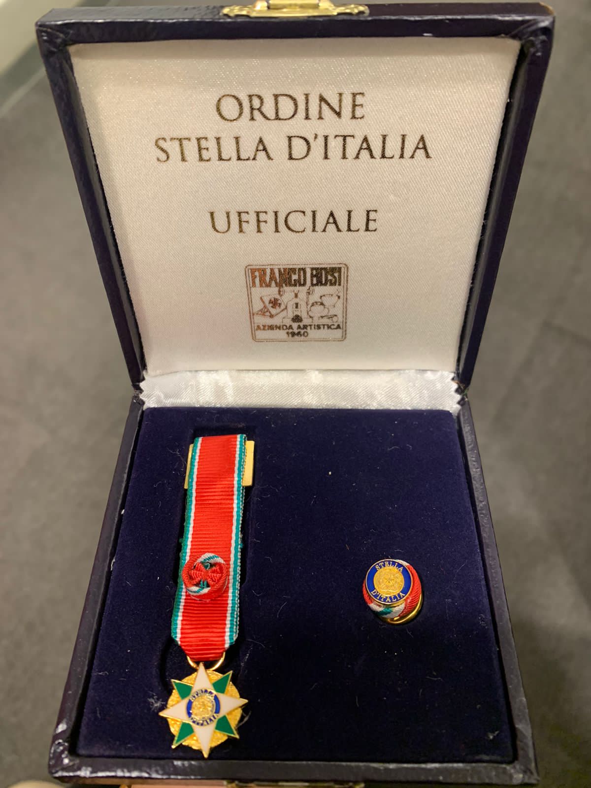 The Italian embassy in Egypt awards Dr. Alaa Arafa the medal of honor ...